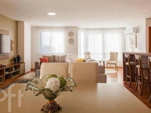 Apartamento, 3 dormitórios, 152.71 m², em Vila Suica