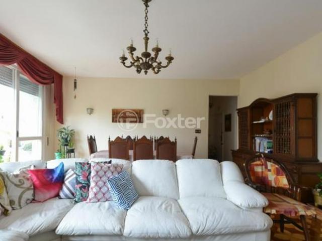 Apartamento, 3 dormitórios, 152 m², em Bela Vista