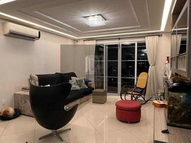 Apartamento 3 dormitórios 157m²