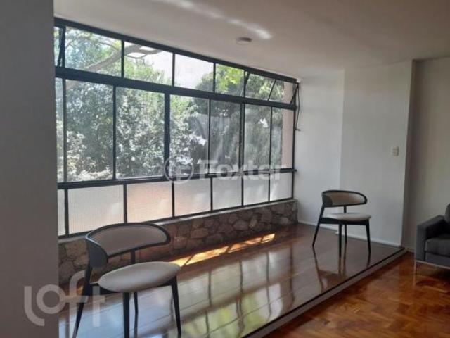 Apartamento, 3 dormitórios, 155 m², em Consolação
