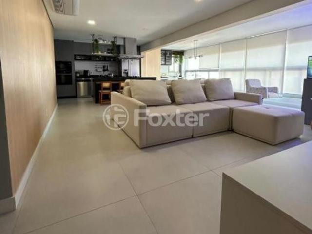 Apartamento, 3 dormitórios, 155 m², em Vila Mariana