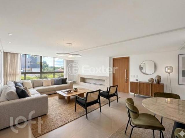 Apartamento, 3 dormitórios, 156.44 m², em Boa Vista