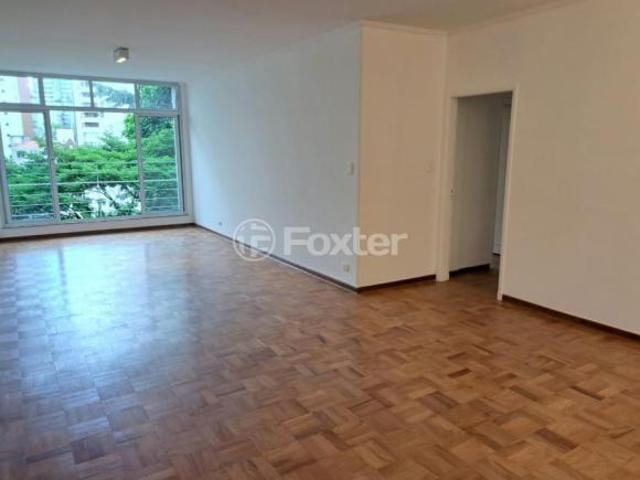 Apartamento, 3 dormitórios, 156 m², em Cerqueira César