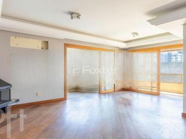 Apartamento, 3 dormitórios, 158.15 m², em Petrópolis