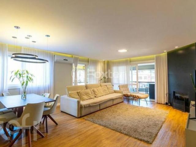 Apartamento, 3 dormitórios, 158.19 m², em Vila Eunice Nova