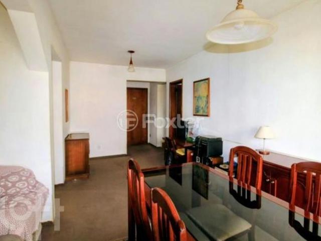 Apartamento, 3 dormitórios, 159.26 m², em Centro