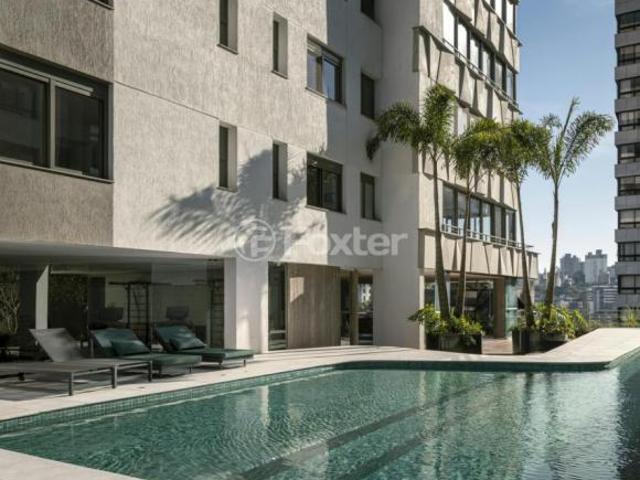 Apartamento, 3 dormitórios, 160.02 m², em Petrópolis