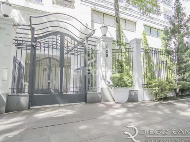 Apartamento, 3 dormitórios, 161.79 m², em Moinhos de Vento