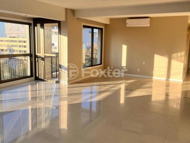 Apartamento, 3 dormitórios, 161 m², em Auxiliadora