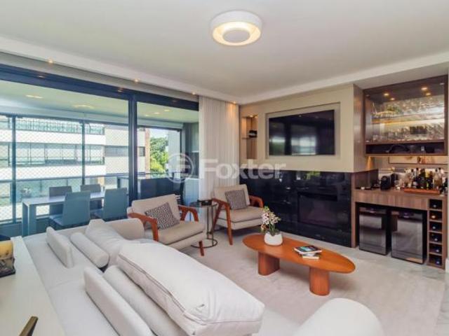 Apartamento, 3 dormitórios, 162.68 m², em Pedra Redonda