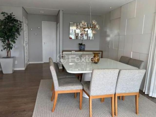 Apartamento, 3 dormitórios, 162 m², em Lapa