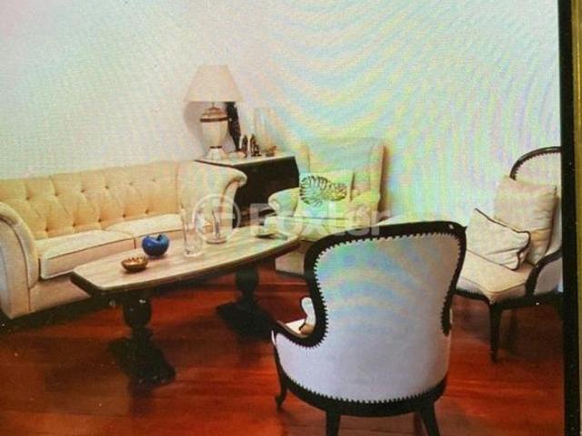 Apartamento, 3 dormitórios, 166.94 m², em Petrópolis