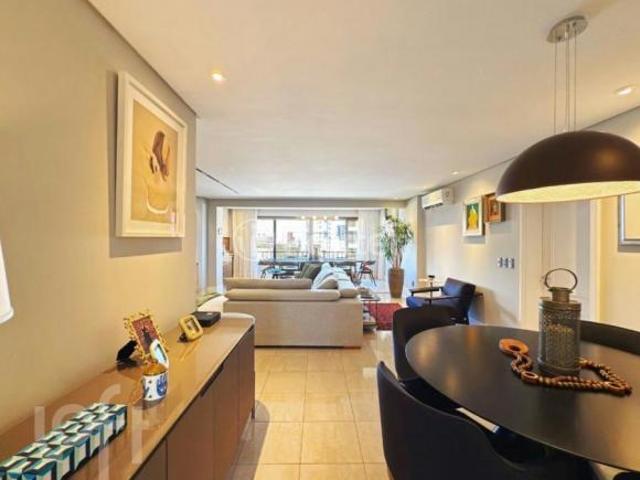 Apartamento, 3 dormitórios, 168.1 m², em Auxiliadora