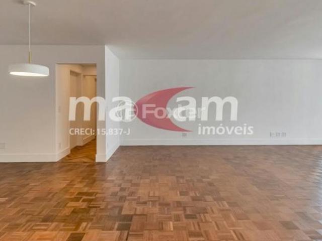 Apartamento, 3 dormitórios, 168 m², em Consolação