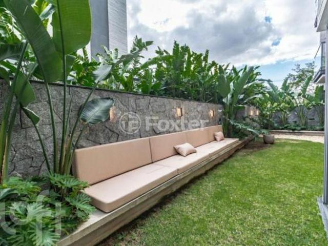 Apartamento, 3 dormitórios, 173.17 m², em Três Figueiras