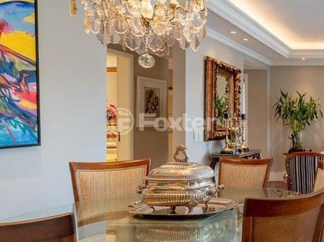 Apartamento, 3 dormitórios, 173.29 m², em Moinhos de Vento