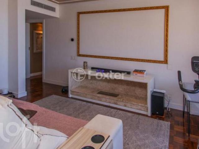 Apartamento, 3 dormitórios, 170 m², em Centro Histórico