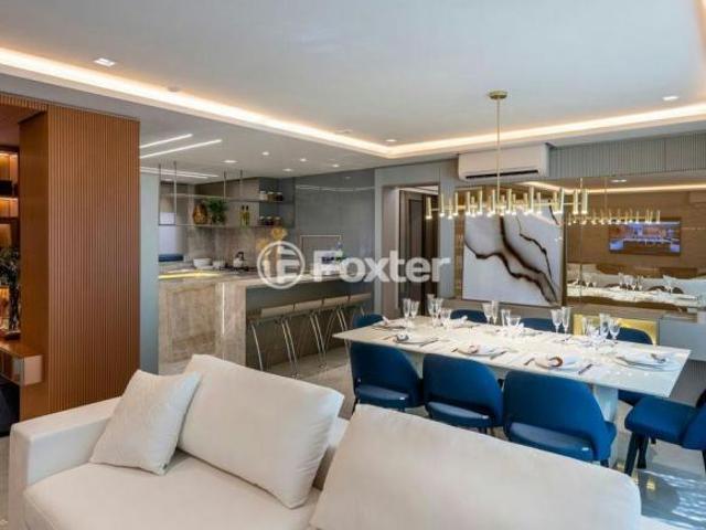 Apartamento, 3 dormitórios, 170 m², em Rio Branco
