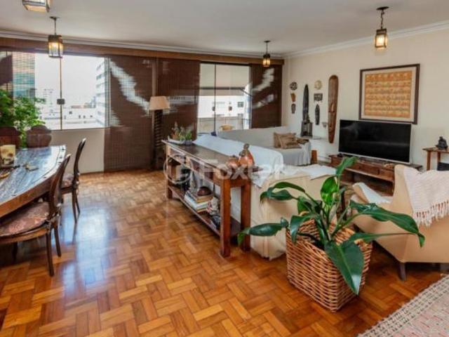 Apartamento, 3 dormitórios, 170 m², em Santa Cecília