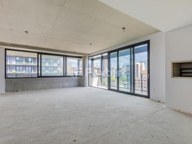 Apartamento, 3 dormitórios, 171.8 m², em Petrópolis