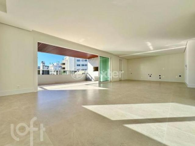 Apartamento, 3 dormitórios, 171 m², em Panazzolo