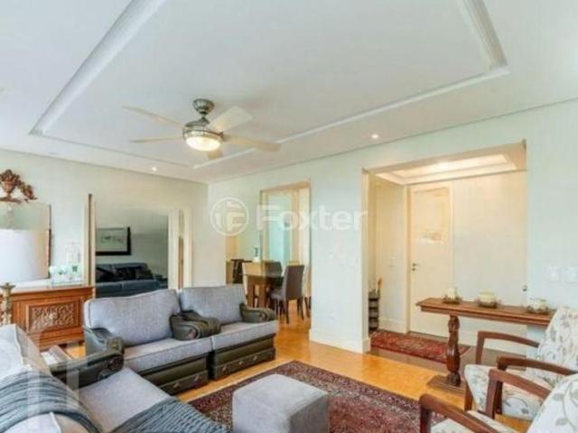 Apartamento, 3 dormitórios, 174 m², em Moinhos de Vento
