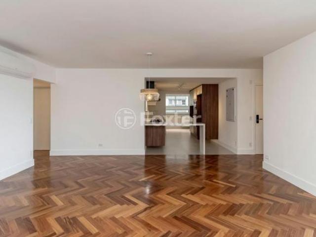 Apartamento, 3 dormitórios, 176 m², em Santa Cecília