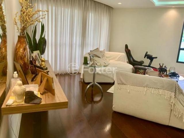 Apartamento, 3 dormitórios, 178 m², em Campo Belo