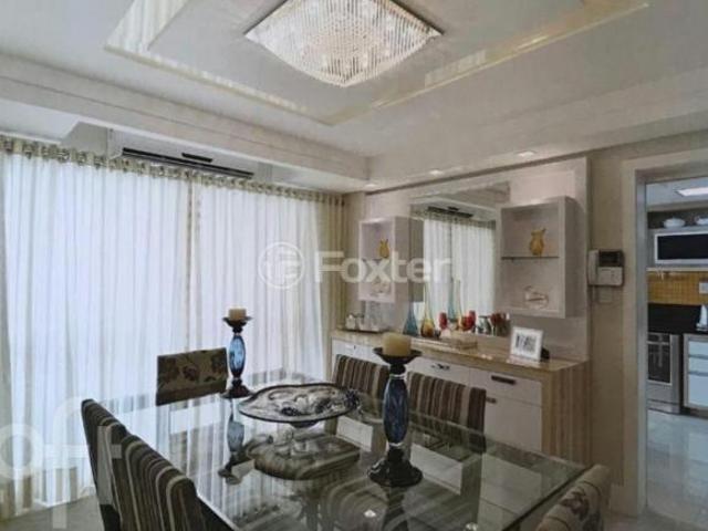 Apartamento, 3 dormitórios, 178 m², em Vila Veranópolis
