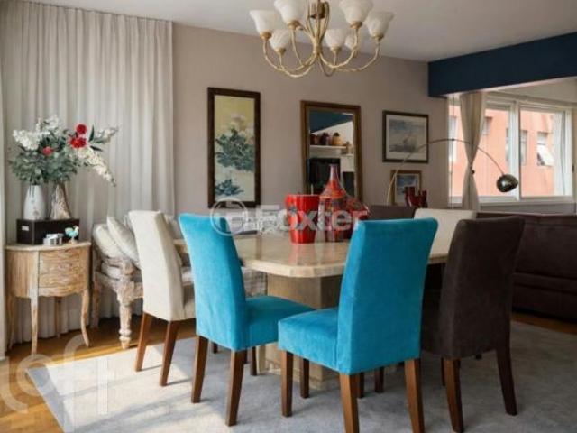 Apartamento, 3 dormitórios, 180.6 m², em Independência