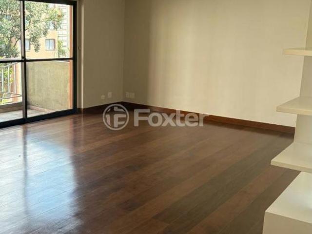 Apartamento, 3 dormitórios, 180 m², em Indianópolis