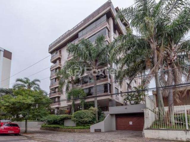 Apartamento, 3 dormitórios, 185.81 m², em Petrópolis