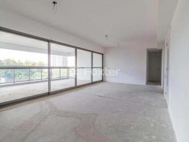 Apartamento, 3 dormitórios, 185 m², em Santo Amaro