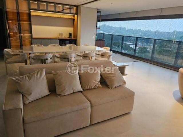Apartamento, 3 dormitórios, 186 m², em Jardim Morumbi