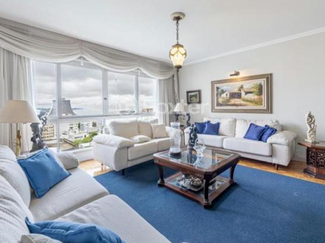 Apartamento, 3 dormitórios, 190 m², em Centro Histórico