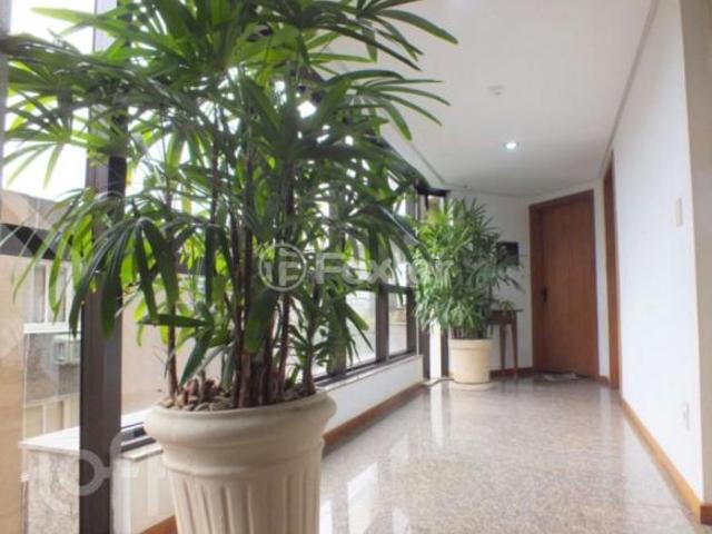 Apartamento, 3 dormitórios, 196.17 m², em Rio Branco