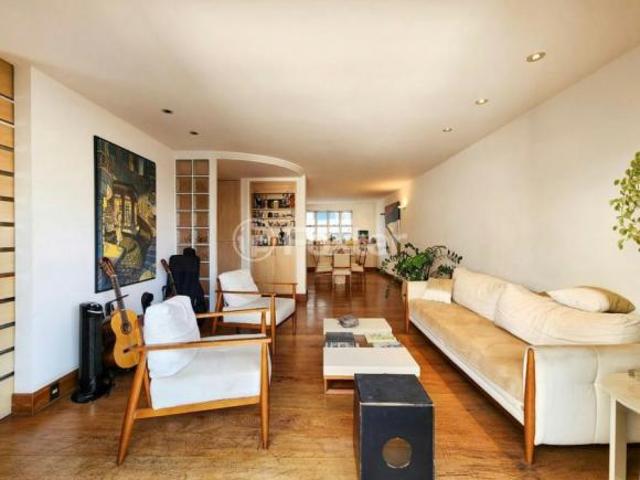 Apartamento, 3 dormitórios, 198 m², em Jardim Europa