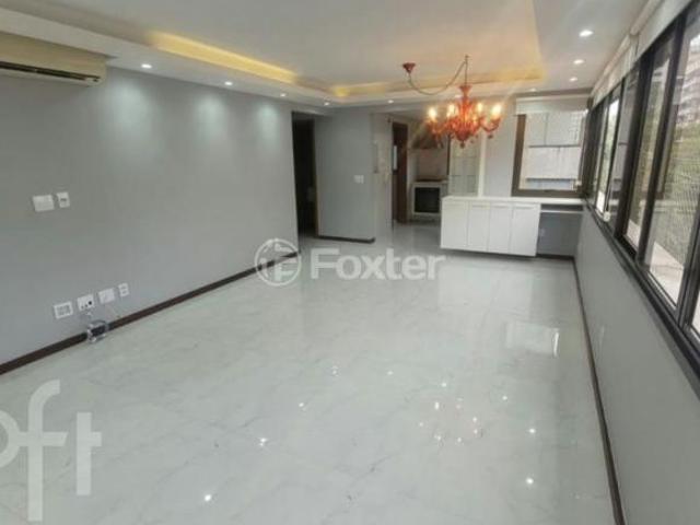 Apartamento, 3 dormitórios, 103.47 m², em Petrópolis