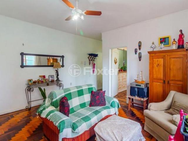 Apartamento, 3 dormitórios, 103.92 m², em Petrópolis
