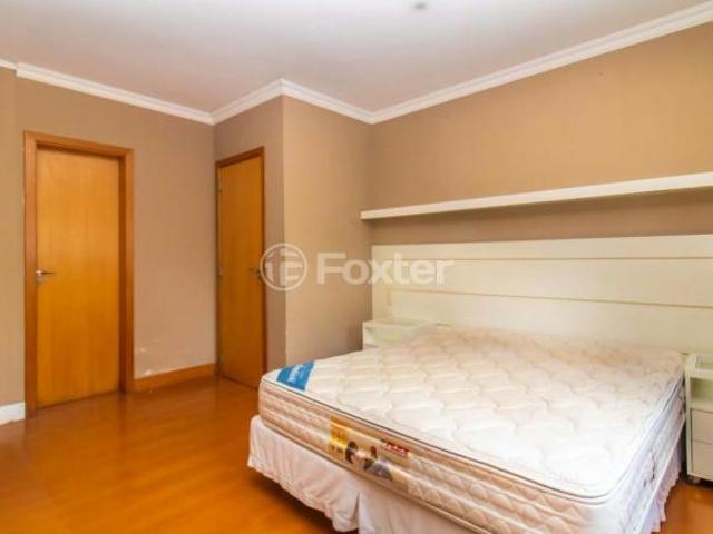 Apartamento, 3 dormitórios, 103.35 m², em Petrópolis