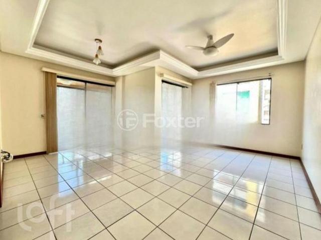 Apartamento, 3 dormitórios, 103 m², em Centro