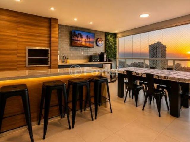 Apartamento, 3 dormitórios, 103 m², em Enseada