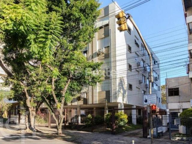 Apartamento, 3 dormitórios, 103 m², em Petrópolis