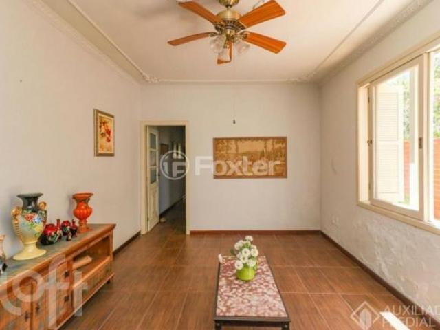 Apartamento, 3 dormitórios, 101.5 m², em Menino Deus
