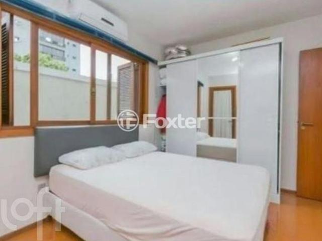 Apartamento, 3 dormitórios, 101 m², em Petrópolis