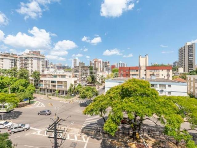 Apartamento, 3 dormitórios, 102 m², em Bela Vista