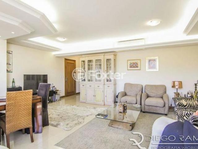 Apartamento, 3 dormitórios, 107.64 m², em Petrópolis