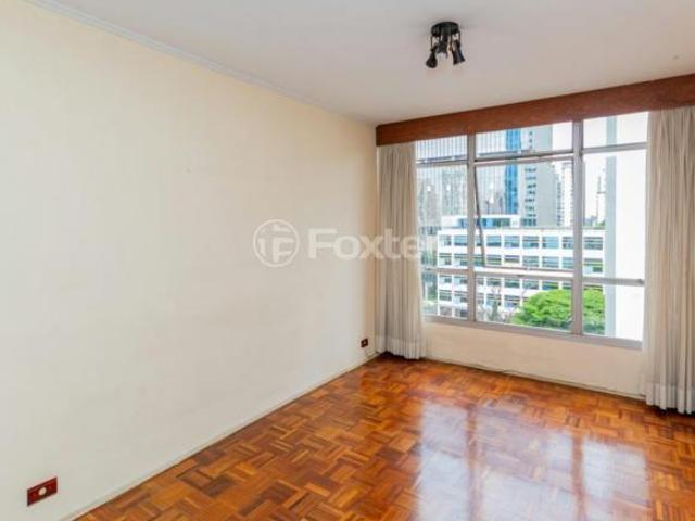 Apartamento, 3 dormitórios, 107 m², em Campo Belo