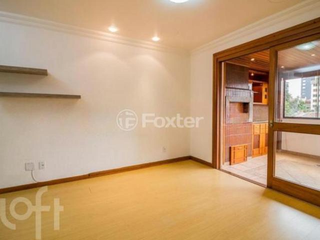 Apartamento, 3 dormitórios, 107 m², em Petrópolis