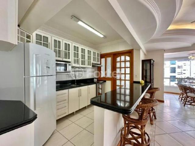 Apartamento, 3 dormitórios, 104.09 m², em Navegantes